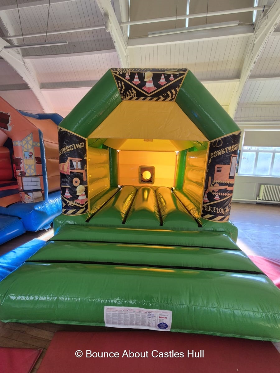 Bouncy Castles with Slides - Bouncy Castle Hire, Bouncy Castles in Hull ...